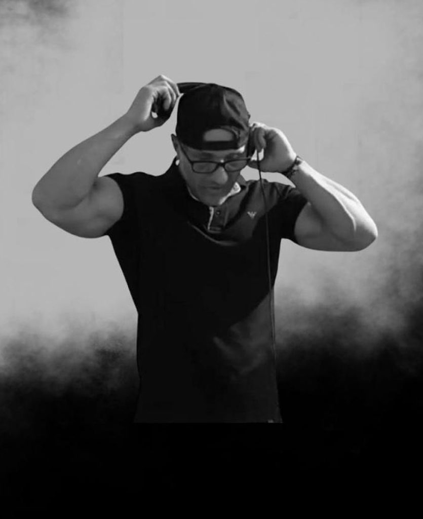 What’s on – Paparazzi Restaurant